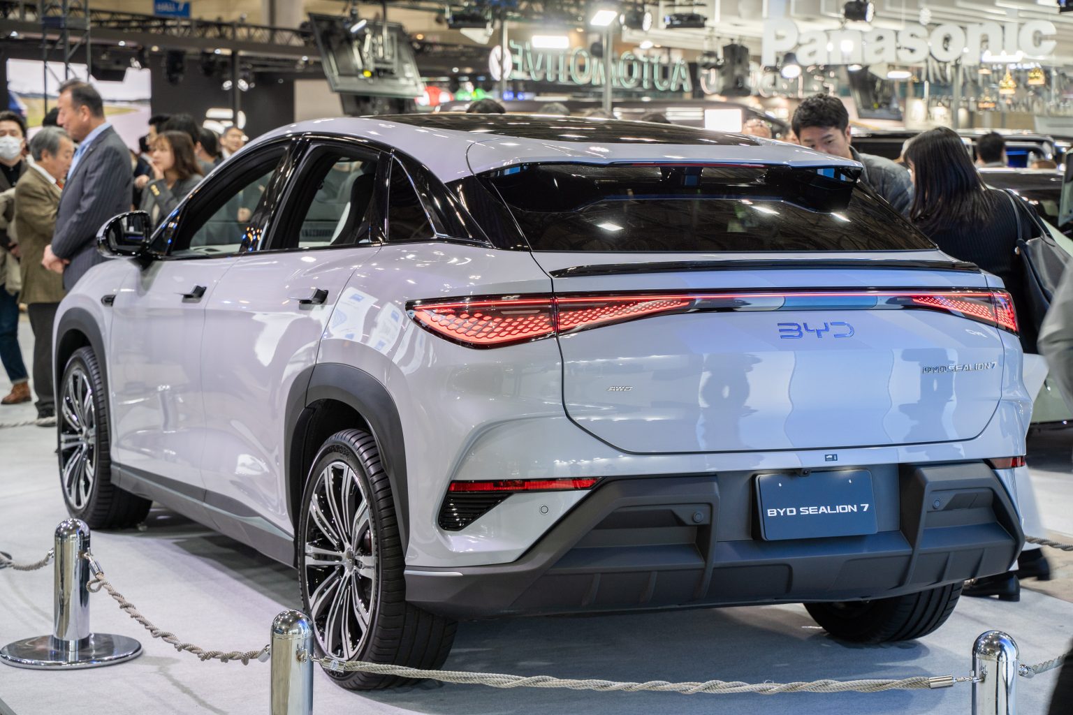 BYDの新型SUV「シーライオン7」、ついに日本上陸！PHEVの投入も間近か | 36Kr Japan | 最大級の中国テック・スタートアップ専門メディア