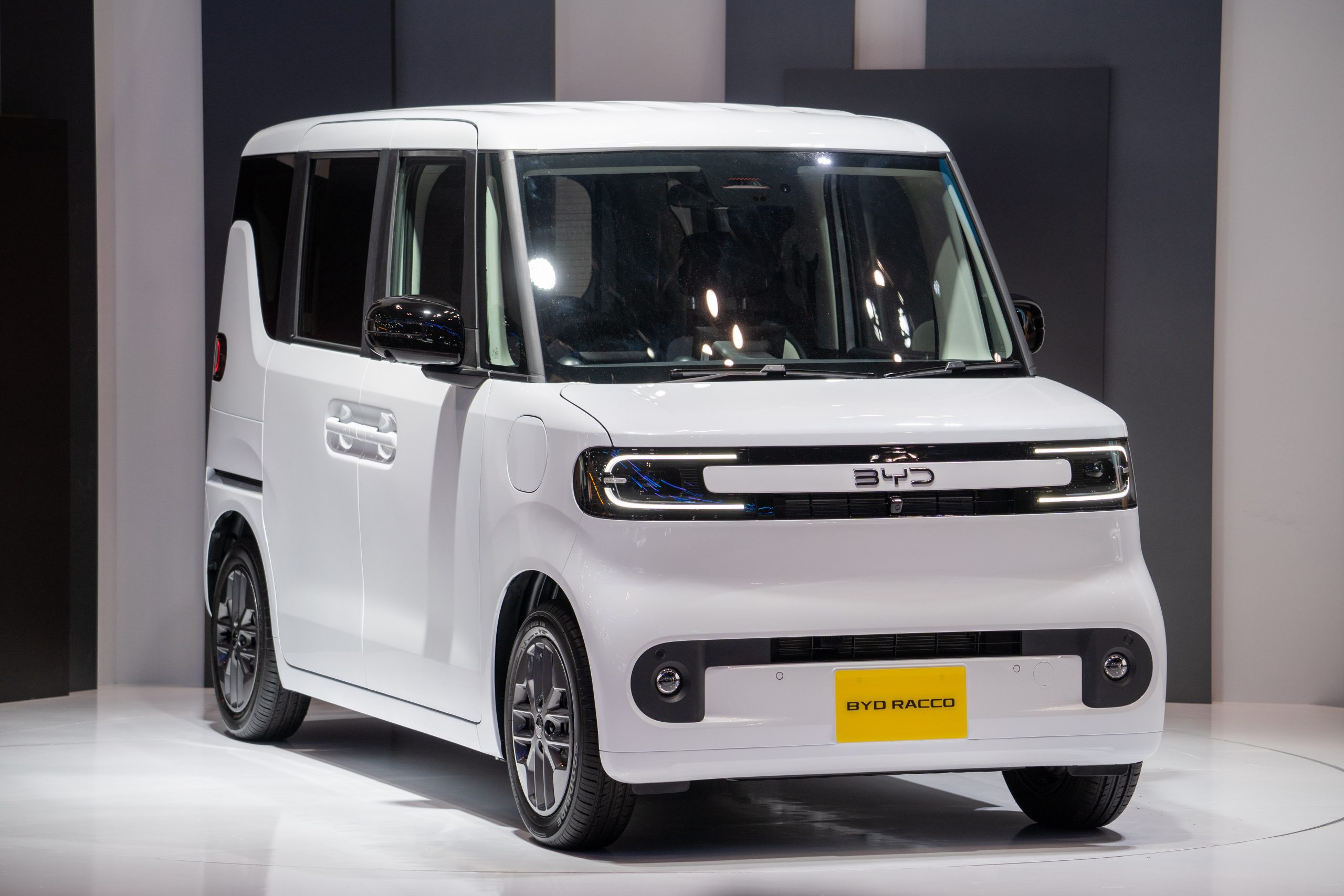 世界初マイクロLEDの量産を実現。中国「JBD」、EV大手BYDから資金調達 ARや車載向けに応用進める | 36Kr Japan | 最大級 ...